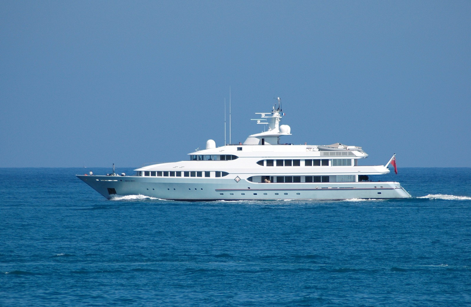 Yacht SAMAX, Feadship | CHARTERWORLD Luxury Superyacht Charters